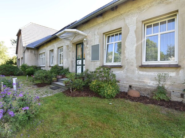 Vintage Apartment In Kröpelin Near Forest - Kröpelin