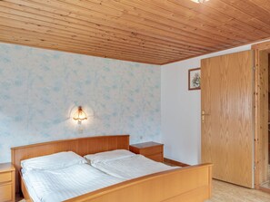 Casa | 5 quartos, com mobília individualizada, roupa de cama fornecida 