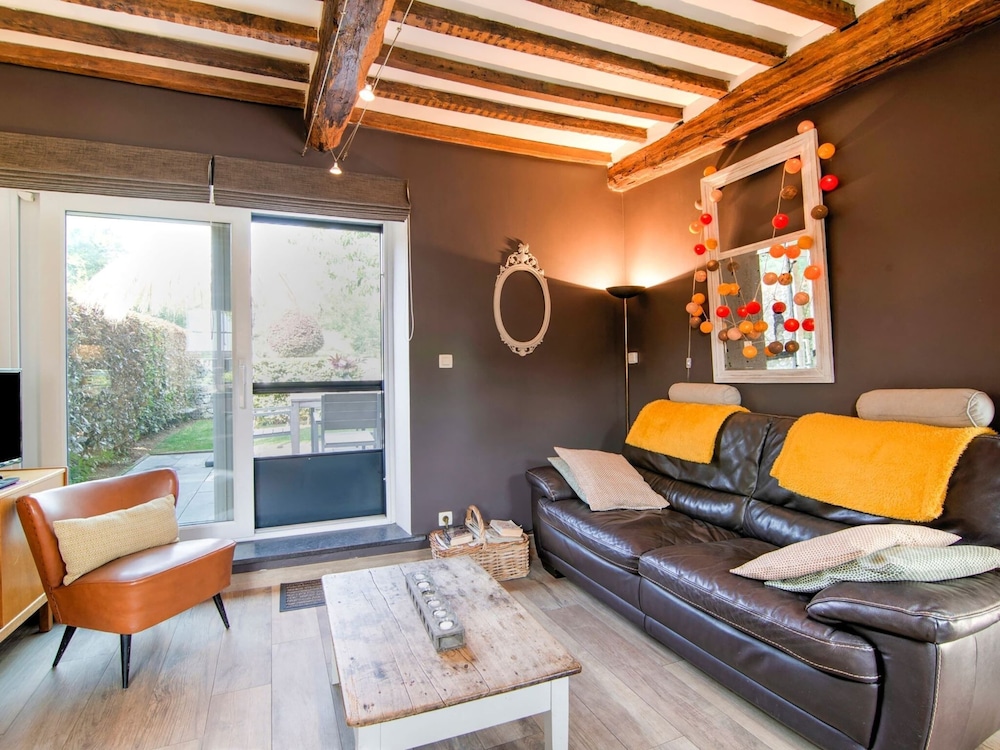 Traditional Cottage With Private Terrace - Belgium