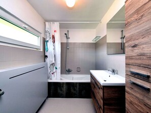 Casa | Casa de banho | Um polibã 