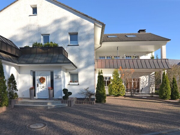 Ground Floor Tasteful Apartment With Terrace & Garden Near Brilon - Marsberg