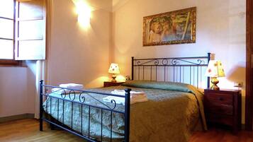 Casa | 2 quartos, com mobília individualizada, roupa de cama fornecida