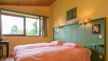 Casa | 5 quartos, com mobília individualizada, roupa de cama fornecida