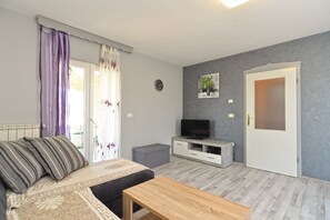 Casa Standard, 6 quartos (23212) | Sala de estar | TV de ecrã plano 