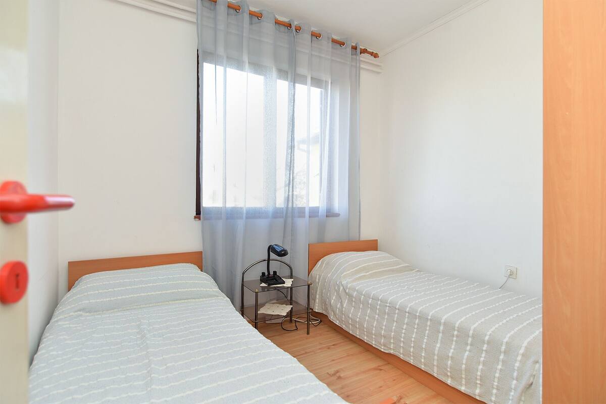 Apartamento standard, 2 quartos (24966) | 2 quartos, ferros/tábuas de passar roupa, berços, roupa de cama