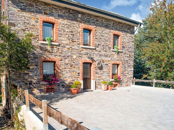 Holiday Home In Lierneux With Garden - Gouvy