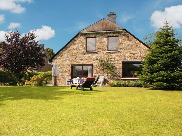 Cozy Holiday Home In Lesterny Near Lake - Belgium