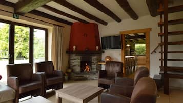 Casa | Sala de estar | Lareira