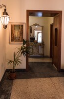 Entrada (vista interior)