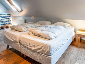 Casa de Campo | 5 quartos, com mobília individualizada, roupa de cama fornecida 