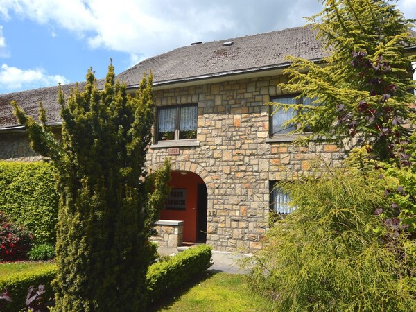 Cosy Holiday Home With Sauna, Terrace - Bütgenbach