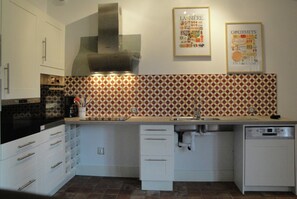 Casa | Cozinha privada | Cadeirão de bebê