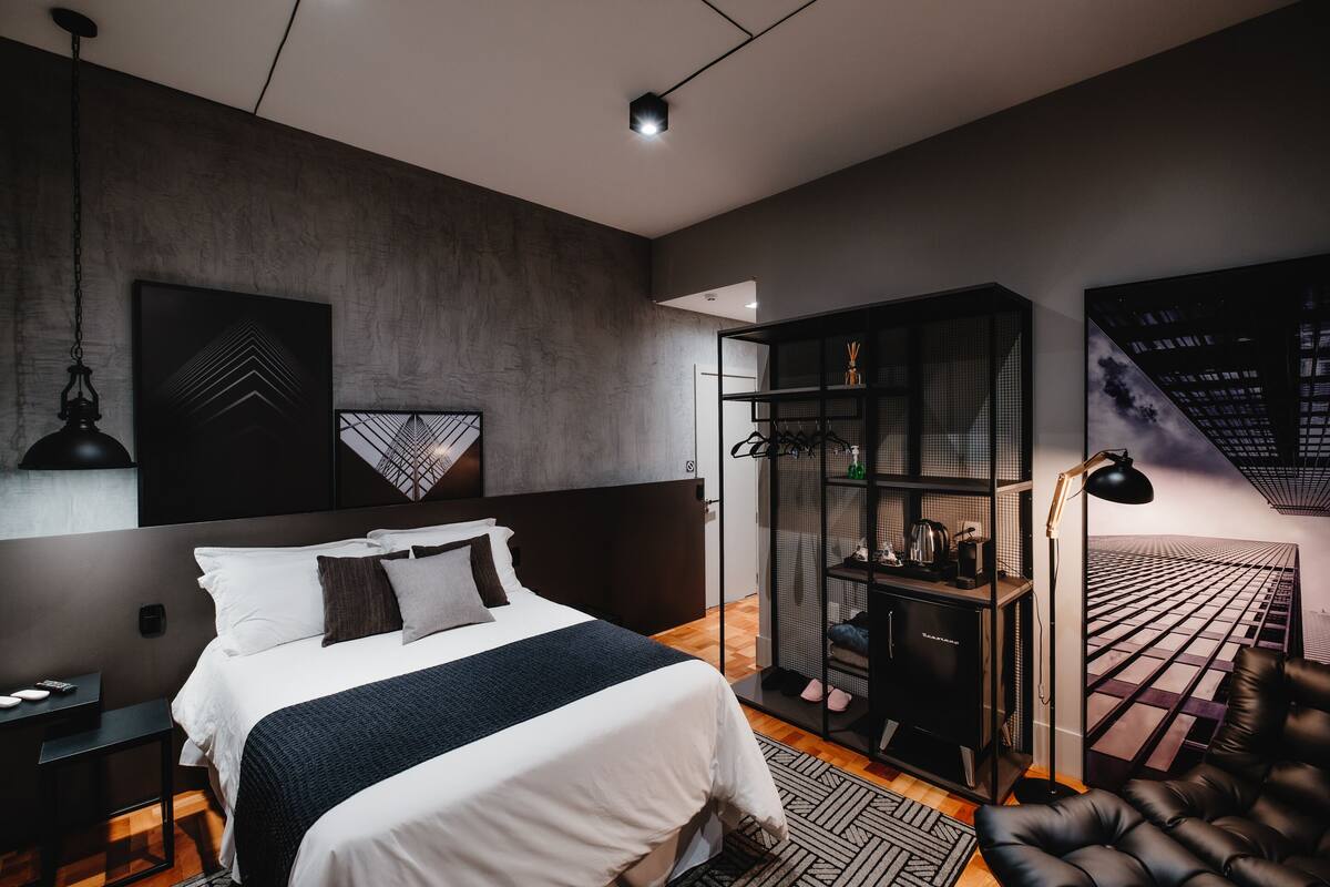 Suite 01 | Roupa de alta qualidade, camas de colchão pillowtop, minibar 