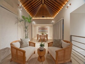 Villa Familiar, 4 quartos, vista para a montanha | Sala | Smart TV, tablet, Netflix, serviços de streaming 