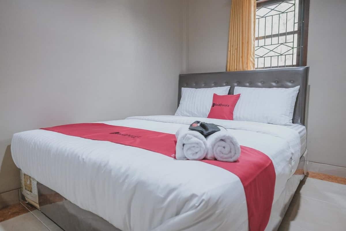Quarto casal (RedDoorz)