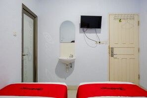 Quarto casal (RedDoorz) | Wi-Fi de cortesia