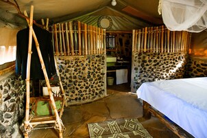 Tenda de Luxo | Ferro/tábua de engomar, roupa de cama fornecida 