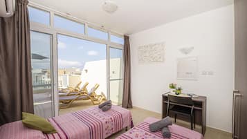 Apartamento, 3 quartos | 3 quartos, secretária, cortinas/cortinados opacos