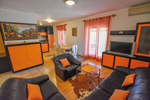 Apartamento (A3) | Sala de estar | Televisor 