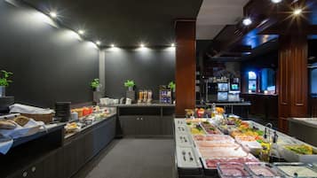Pequeno-almoço tipo buffet diário incluído