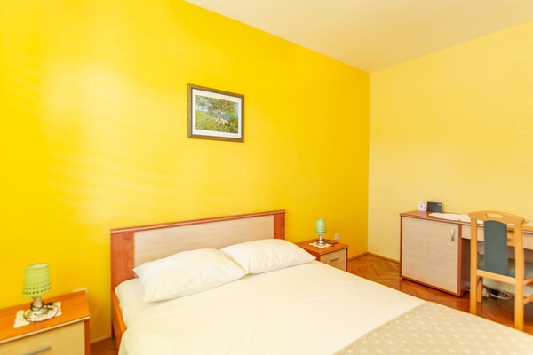 Apartments Amalthea - Biograd na Moru