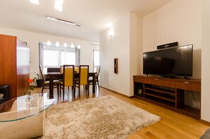 Televisor LCD de 40 polegadas com canais por cabo, televisor 