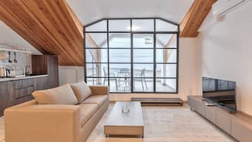 Apartamento (4) | Sala | TV de ecrã plano