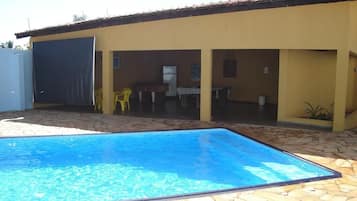Piscina externa