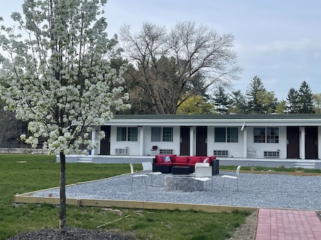 Área para churrascos e piqueniques. The Minuteman Inn