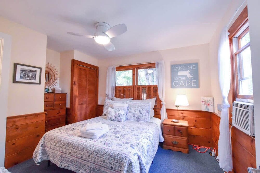 Bike To Nauset Beach Or Walk To Mill Pond! - Orleans, MA