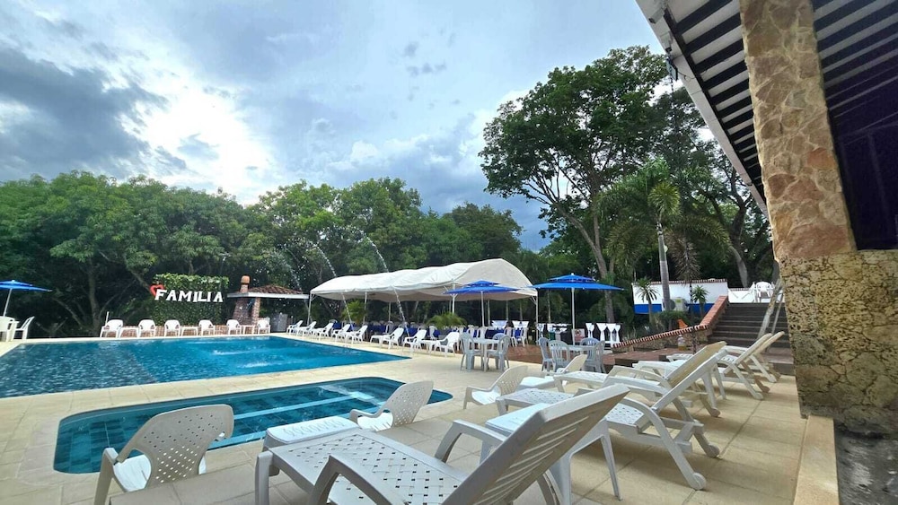 Hotel Familia Casa Blanca - San Jerónimo