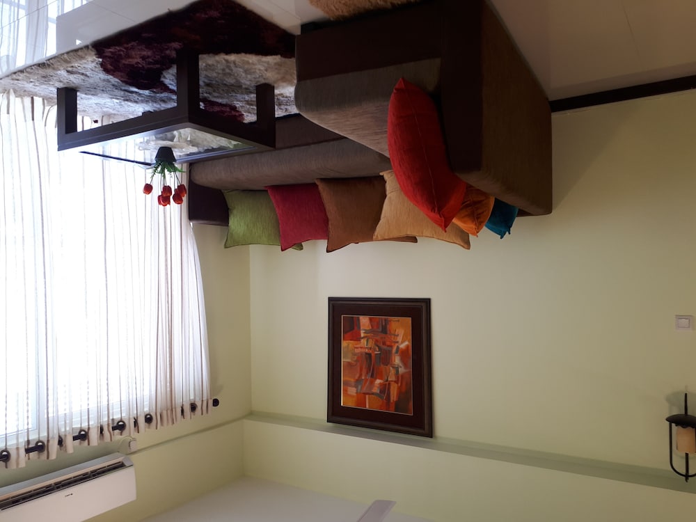 Luxury Apartment In Rajagiriya - Colombo
