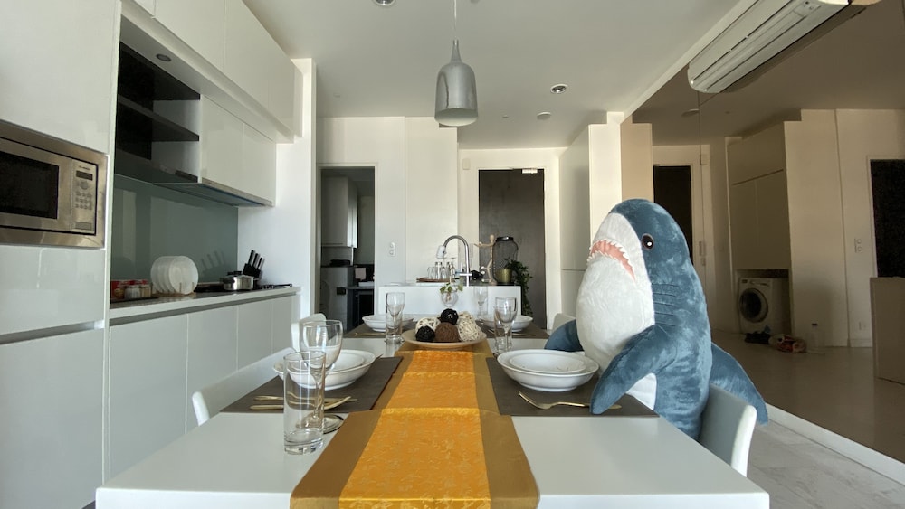 Stay 6|2 Bedroom|the Face Suites - Sentul