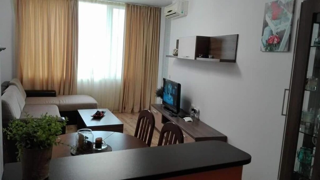 Sunny Apartment In Burgas - Chernomorets