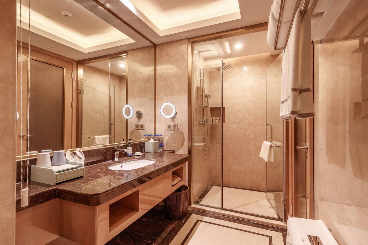 1 quarto, minibar, cofre no quarto, secretária