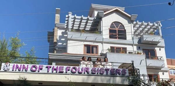 Inn Of The Four Sisters - Gondar