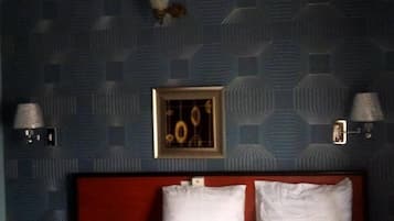 Quarto Royal | 1 quarto, cofre no quarto, secretária