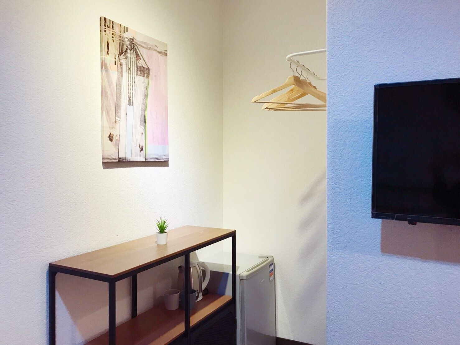 Quarto Gallery (F103) | Com decoração personalizada, com mobília individualizada, secretária 