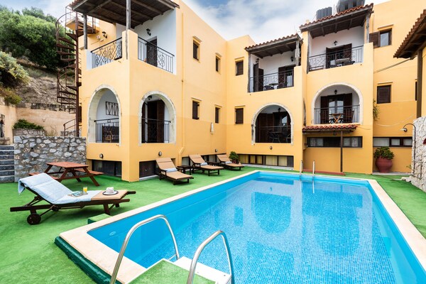 Villa Georgia Kalyves - Crete