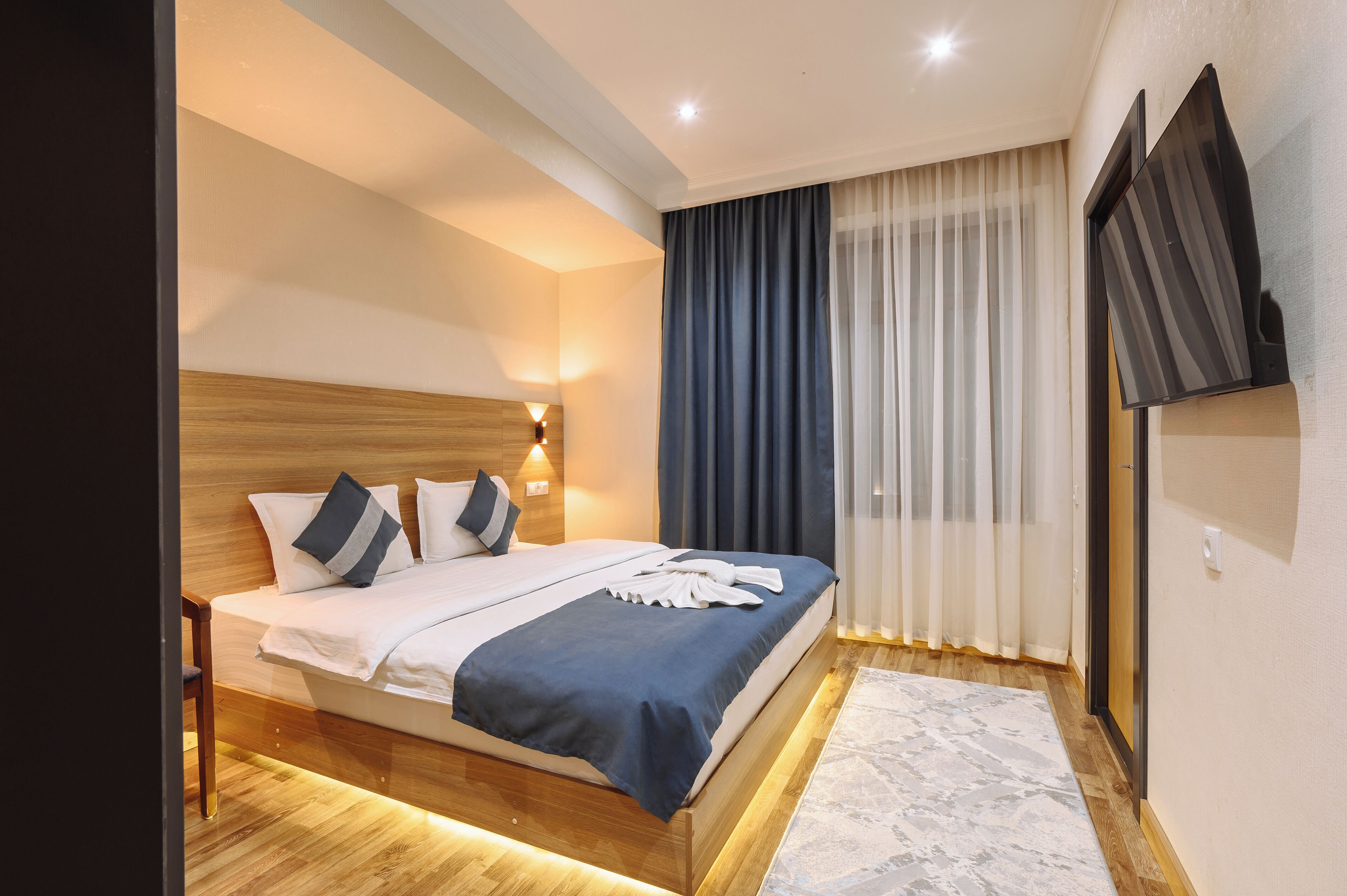 Quarto Familiar, 2 quartos | Roupa de alta qualidade, camas de colchão pillowtop, secretária 
