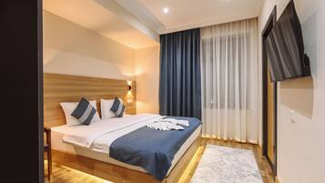 Quarto Familiar, 2 quartos | Roupa de alta qualidade, camas de colchão pillowtop, secretária