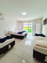 Frigobar, Wi-Fi de cortesia, roupa de cama