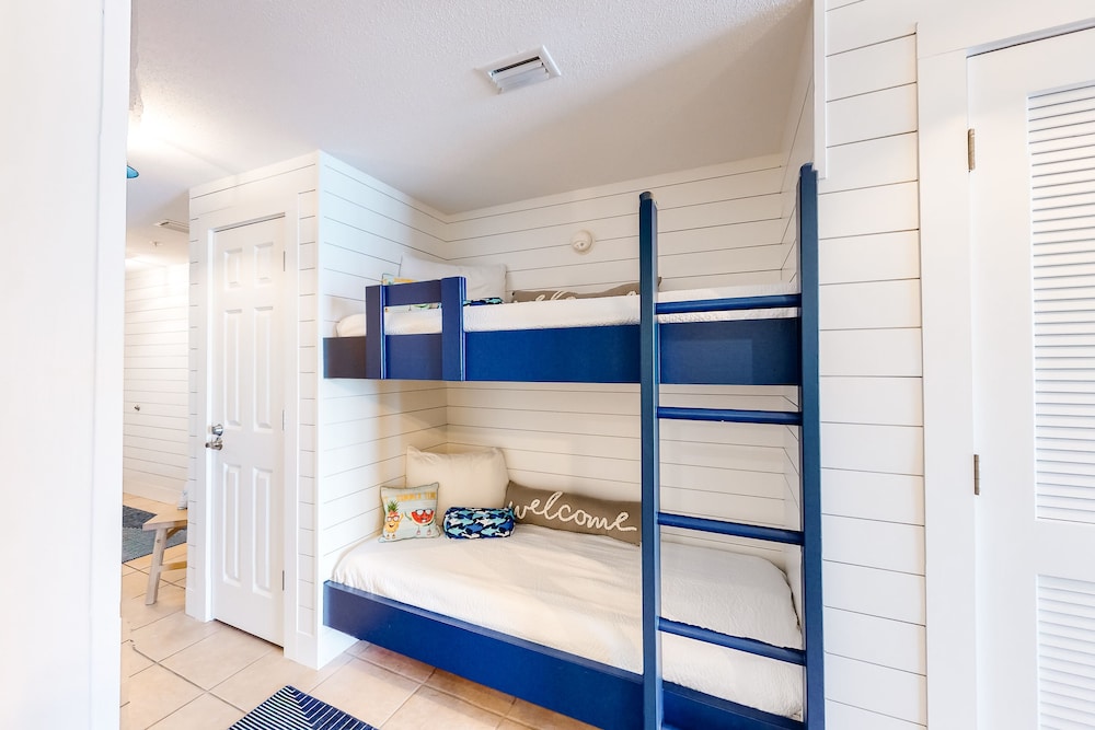 Colorful, Waterfront Condo With Pools, Gym, & Beach Access - Panama City, FL