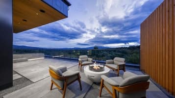 Quarto, 5 quartos, não fumadores (Penthouse Residence) | Terraço/pátio interior
