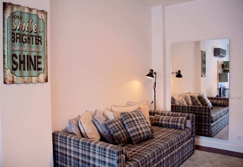 Ribeira 1 - Time Out Market - A Few Steps Away From Mercado Da Ribeira, River Tagus And Chiado. Car - Almada