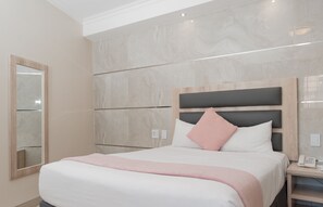 Individualmente mobiliados, espaço de trabalho para notebook