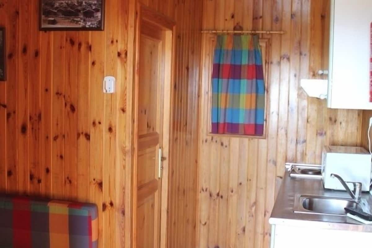Bungalow, 2 quartos | Sala de estar