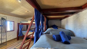Dormitório Partilhado Standard, em dormitório misto, não fumadores, vista para a montanha | Roupa hipoalergénica, edredões de penas, roupa de cama fornecida