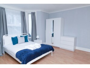 1 quarto, ferro/tábua de engomar, Wi-fi grátis, roupa de cama fornecida 