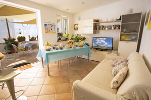 Café da manhã com buffet grátis todos os dias